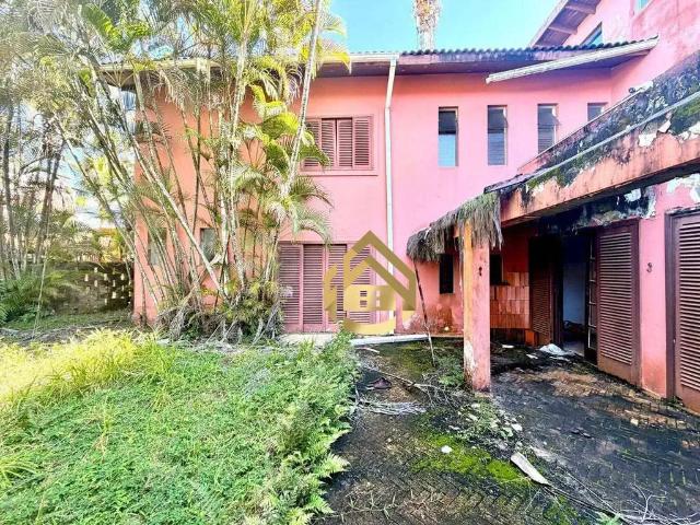 Casa / Sobrado em Condomínio para Venda em Guarujá/SP Enseada 5 Quartos