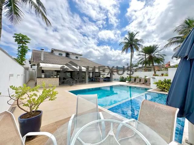 Casa / Sobrado em Condomínio para Venda em Guarujá/SP Jardim Acapulco 6 Quartos
