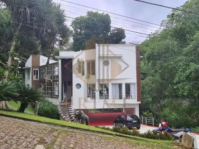Casa / Sobrado em Condomínio para Venda em Guarujá/SP Praia de Iporanga 4 Quartos