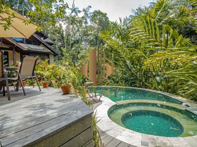Casa / Sobrado em Condomínio para Venda em Guarujá/SP Praia de Iporanga 5 Quartos