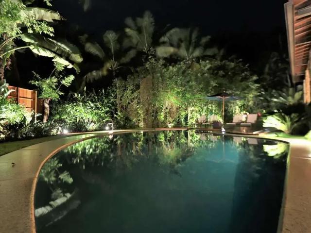 Casa / Sobrado em Condomínio para Venda em Guarujá/SP Praia de Iporanga 5 Quartos