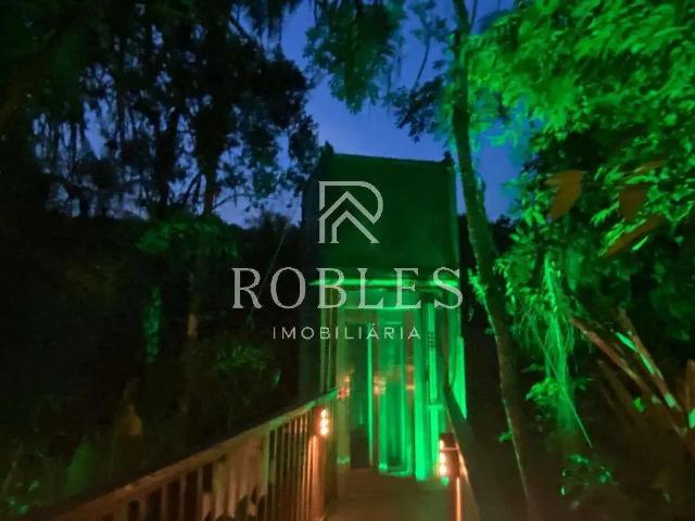 Casa / Sobrado em Condomínio para Venda em Guarujá/SP Praia de Iporanga 5 Quartos