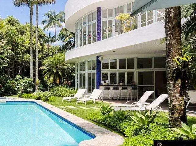 Casa / Sobrado em Condomínio para Venda em Guarujá/SP Praia de Iporanga 7 Quartos
