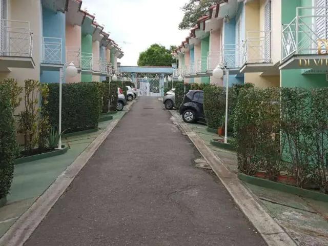Casa / Sobrado em Condomínio para Venda em Guarulhos/SP Jardim do Papai 2 Quartos
