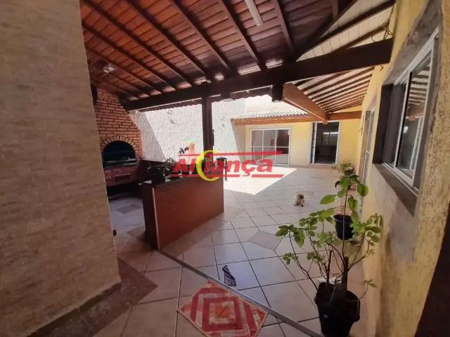 Casa / Sobrado em Condomínio para Venda em Guarulhos/SP Jardim Santa Clara 4 Quartos