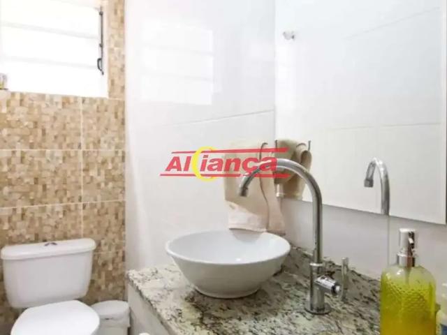 Casa / Sobrado em Condomínio para Venda em Guarulhos/SP Jardim Santa Clara 3 Quartos