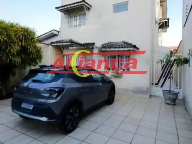 Casa / Sobrado em Condomínio para Venda em Guarulhos/SP Jardim Santa Mena 3 Quartos