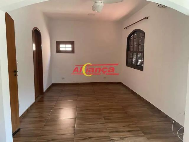 Casa / Sobrado em Condomínio para Venda em Guarulhos/SP Parque Renato Maia 3 Quartos