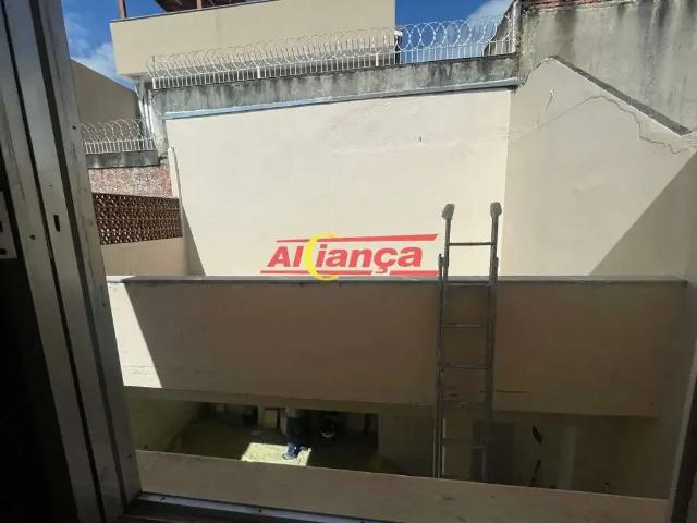Casa / Sobrado em Condomínio para Venda em Guarulhos/SP Vila Galvão 3 Quartos