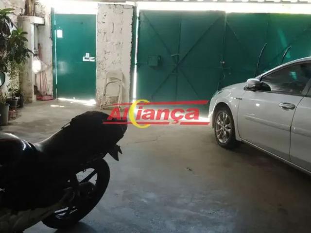 Casa / Sobrado em Condomínio para Venda em Guarulhos/SP Vila São Rafael 6 Quartos