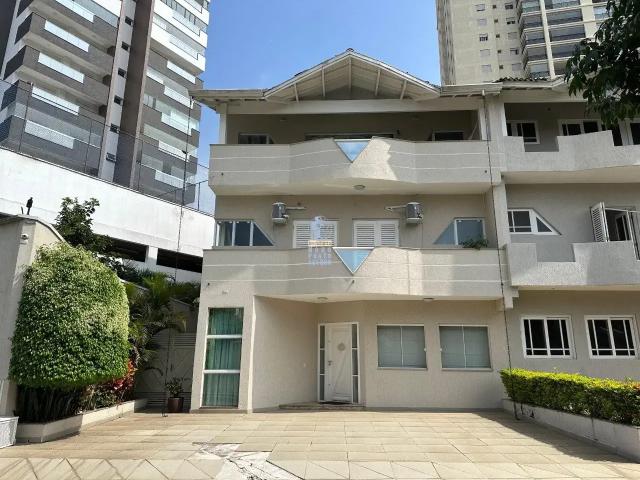 Casa / Sobrado em Condomínio para Venda em Guarulhos/SP Vila Rosália 4 Quartos