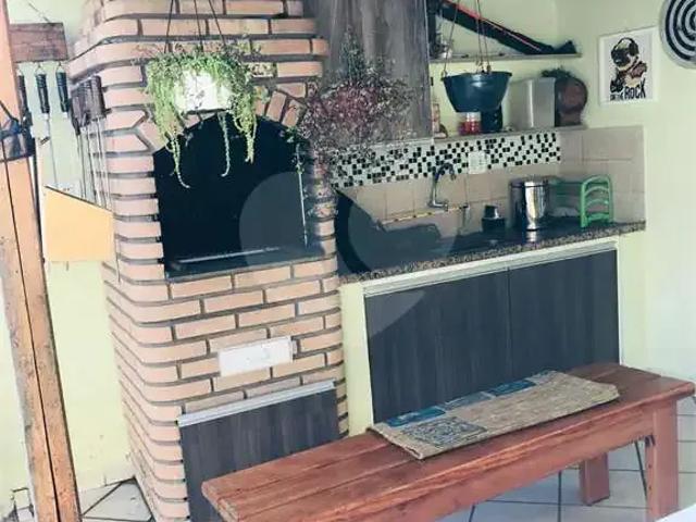 Casa / Sobrado em Condomínio para Venda em Guarulhos/SP Vila Rosália 3 Quartos