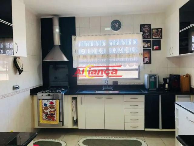 Casa / Sobrado em Condomínio para Venda em Guarulhos/SP Vila Rosália 3 Quartos