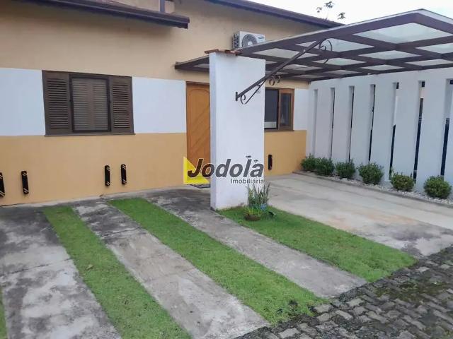 Casa / Sobrado em Condomínio para Venda em Guararema/SP Centro 2 Quartos