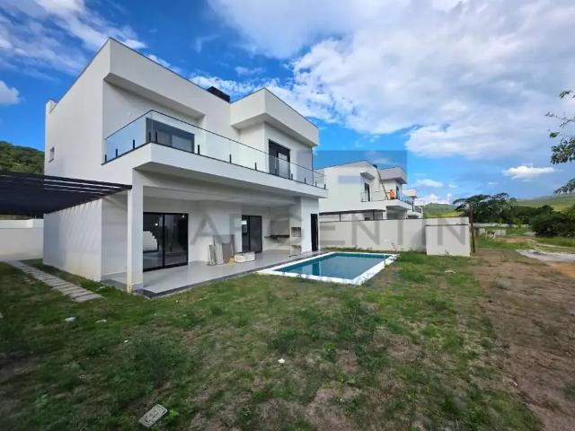 Casa / Sobrado em Condomínio para Venda em Guararema/SP Centro 3 Quartos