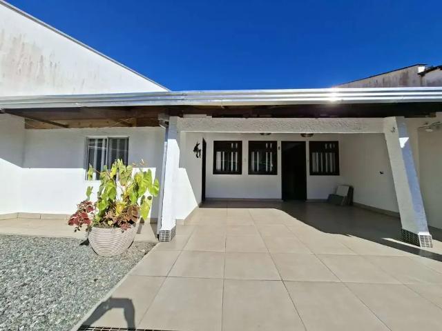 Casa / Sobrado em Condomínio para Venda em Guaratuba/PR Centro 2 Quartos