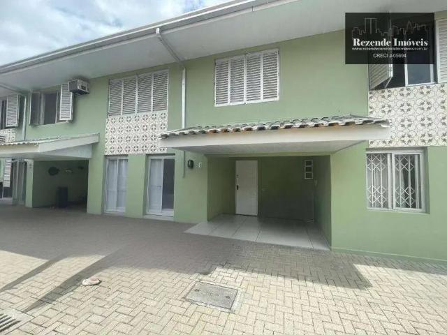 Casa / Sobrado em Condomínio para Venda em Guaratuba/PR Centro 3 Quartos