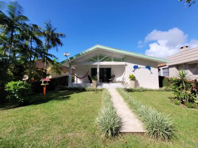 Casa / Sobrado em Condomínio para Venda em Guaratuba/PR Estoril