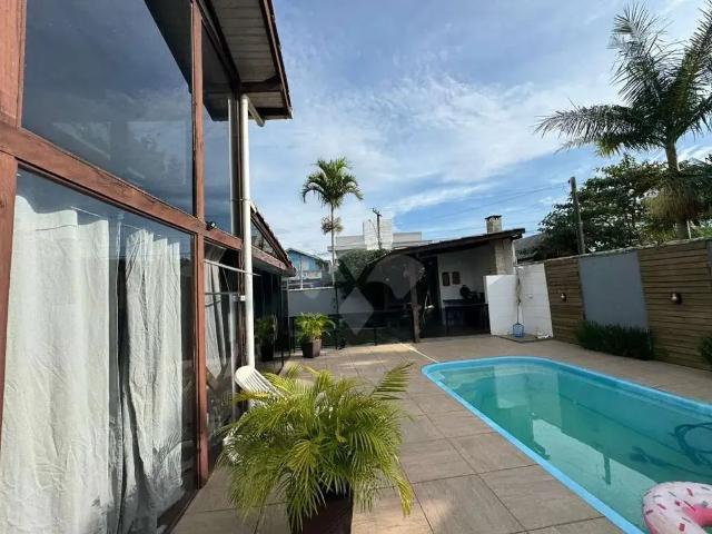 Casa / Sobrado em Condomínio para Venda em Garopaba/SC Campo Duna 3 Quartos