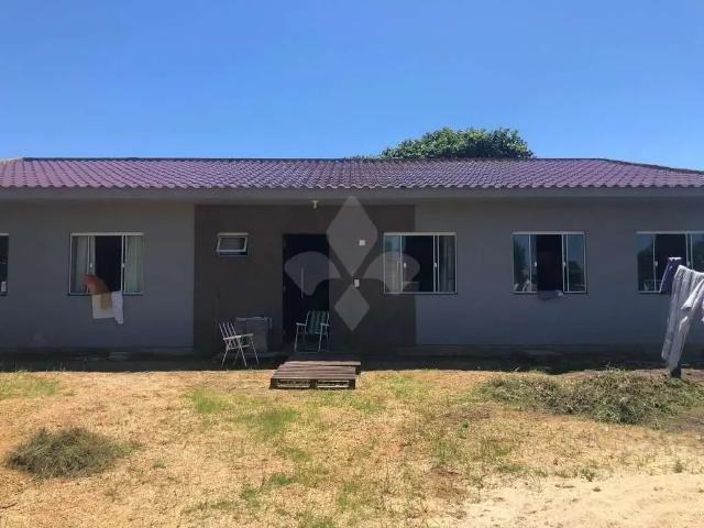 Casa / Sobrado em Condomínio para Venda em Garopaba/SC Grama 2 Quartos