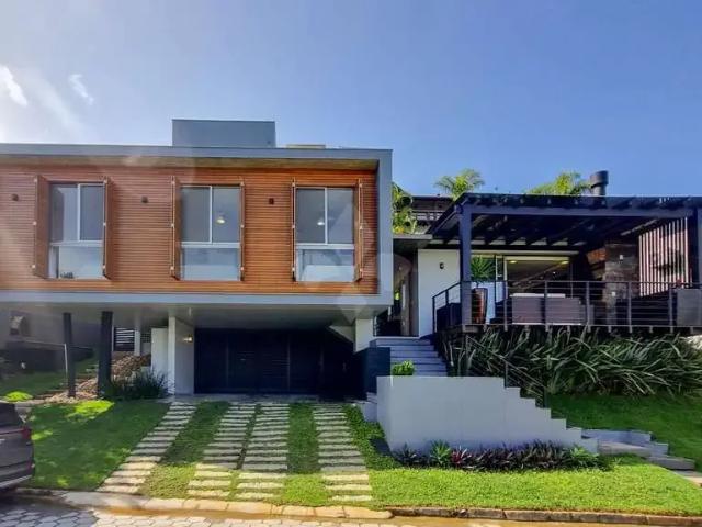 Casa / Sobrado em Condomínio para Venda em Garopaba/SC Ferraz 3 Quartos
