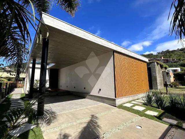 Casa / Sobrado em Condomínio para Venda em Garopaba/SC Ferraz 3 Quartos