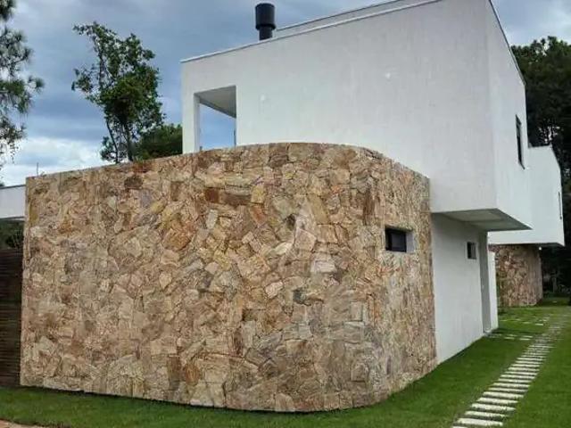 Casa / Sobrado em Condomínio para Venda em Garopaba/SC Praia da Barra 3 Quartos