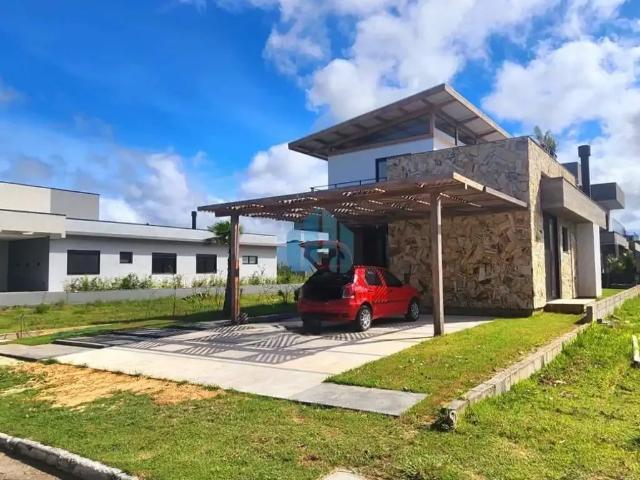 Casa / Sobrado em Condomínio para Venda em Garopaba/SC Limpa 3 Quartos