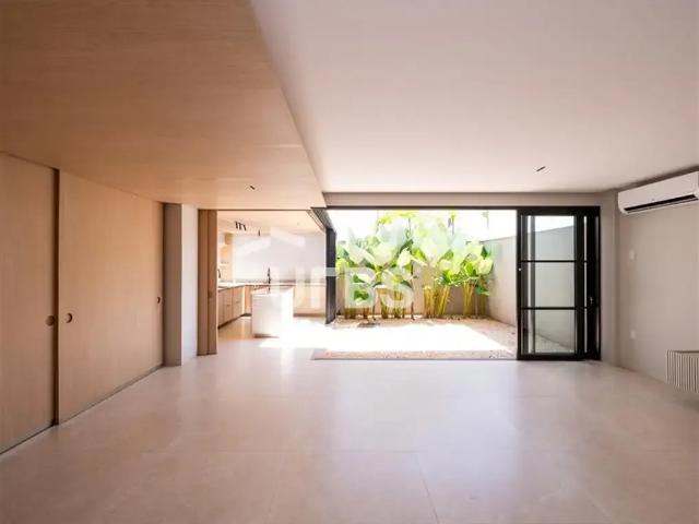 Casa / Sobrado em Condomínio para Venda em Goiânia/GO Chácaras Alto da Glória 3 Quartos