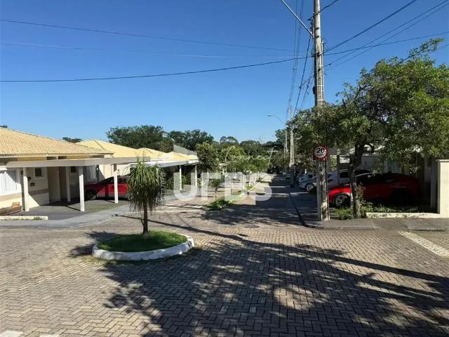 Casa / Sobrado em Condomínio para Venda em Goiânia/GO Chácaras Anhangüera 3 Quartos