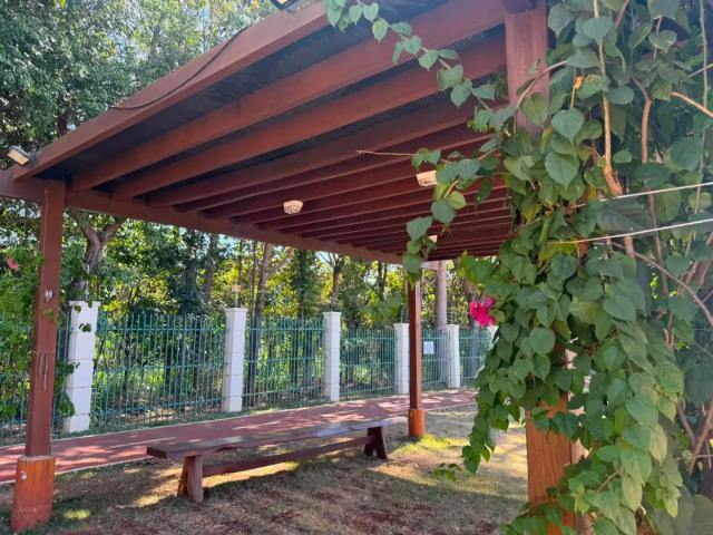 Casa / Sobrado em Condomínio para Venda em Goiânia/GO Chácaras Anhangüera 3 Quartos
