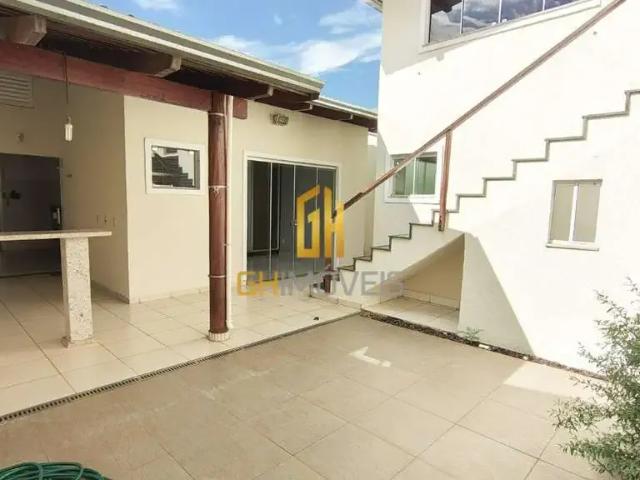 Casa / Sobrado em Condomínio para Venda em Goiânia/GO Chácaras Califórnia 3 Quartos