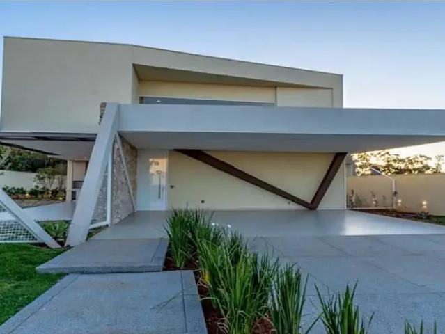 Casa / Sobrado em Condomínio para Venda em Goiânia/GO Jardins França 5 Quartos