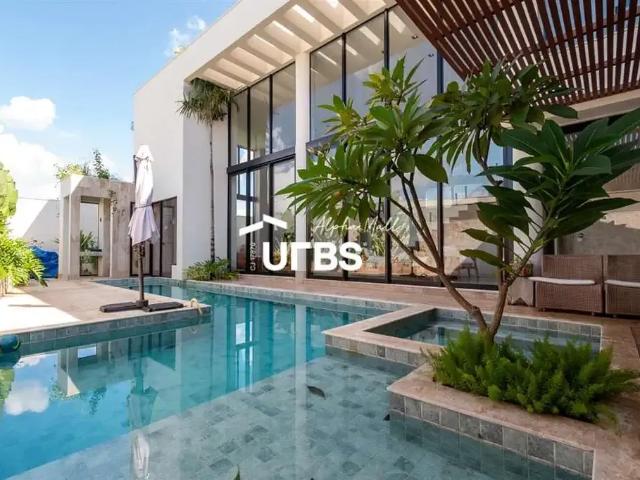 Casa / Sobrado em Condomínio para Venda em Goiânia/GO Jardins Itália 5 Quartos