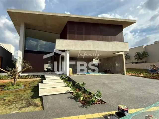Casa / Sobrado em Condomínio para Venda em Goiânia/GO Jardins Itália 5 Quartos