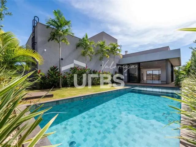 Casa / Sobrado em Condomínio para Venda em Goiânia/GO Jardins Itália 3 Quartos
