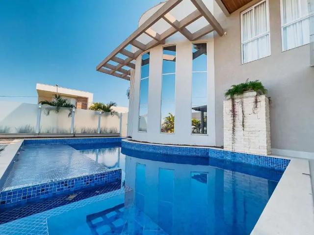 Casa / Sobrado em Condomínio para Venda em Goiânia/GO Jardins Lisboa 5 Quartos