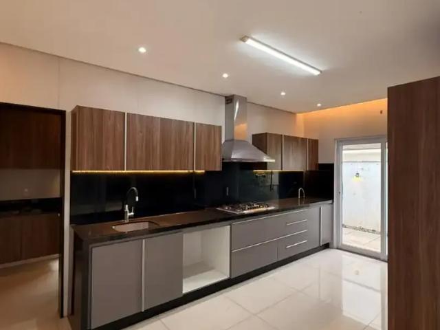 Casa / Sobrado em Condomínio para Venda em Goiânia/GO Jardins Verona 4 Quartos