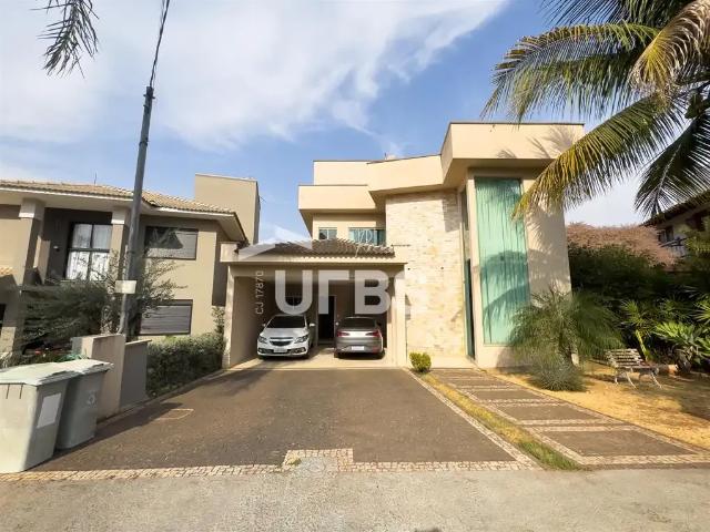 Casa / Sobrado em Condomínio para Venda em Goiânia/GO Loteamento Portal do Sol I 4 Quartos