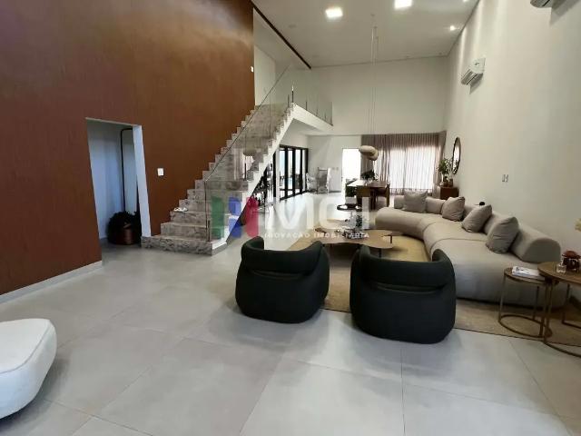 Casa / Sobrado em Condomínio para Venda em Goiânia/GO Loteamento Portal do Sol I 3 Quartos