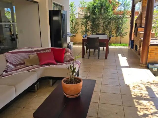 Casa / Sobrado em Condomínio para Venda em Goiânia/GO Loteamento Portal do Sol II