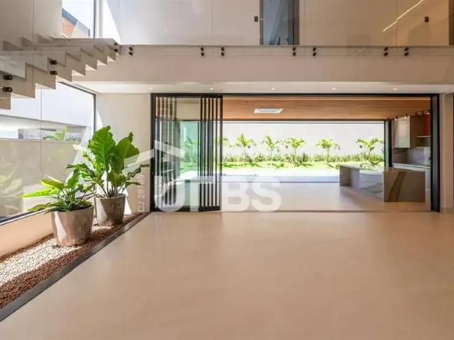 Casa / Sobrado em Condomínio para Venda em Goiânia/GO Parque Cidade 6 Quartos