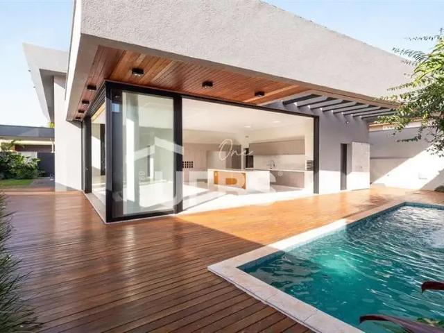 Casa / Sobrado em Condomínio para Venda em Goiânia/GO Residencial Goiânia Golfe Clube 3 Quartos