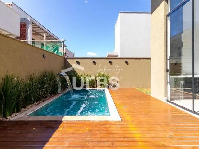 Casa / Sobrado em Condomínio para Venda em Goiânia/GO Residencial Goiânia Golfe Clube 3 Quartos