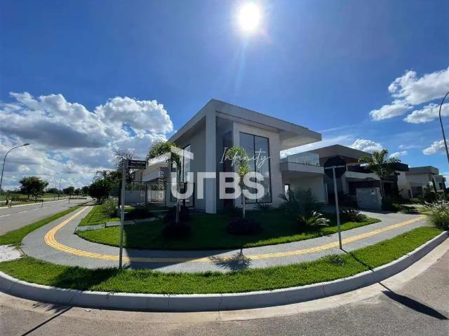 Casa / Sobrado em Condomínio para Venda em Goiânia/GO Residencial Goiânia Golfe Clube 3 Quartos