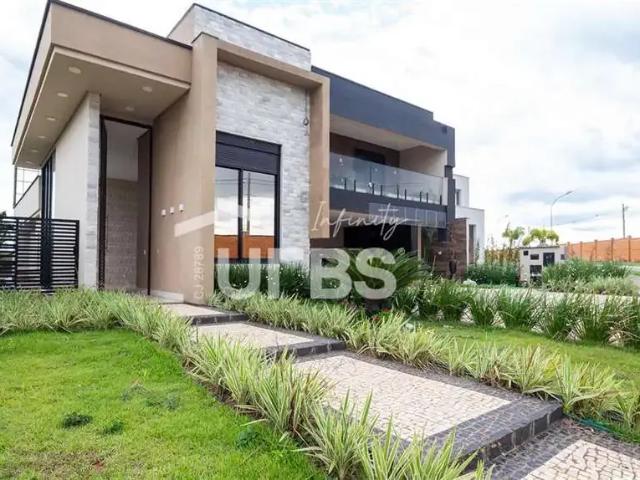 Casa / Sobrado em Condomínio para Venda em Goiânia/GO Residencial Goiânia Golfe Clube 4 Quartos