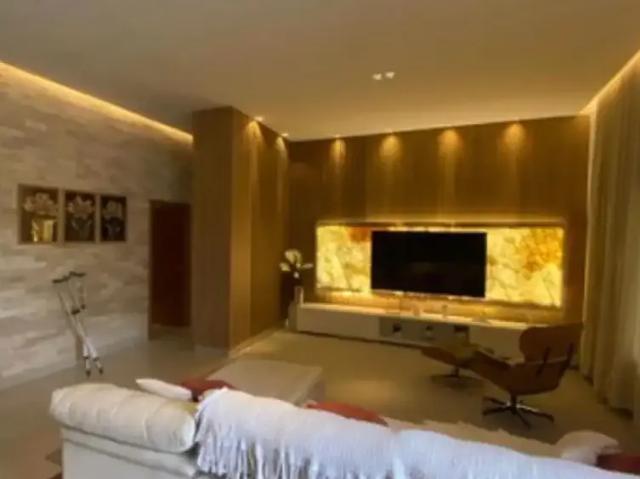 Casa / Sobrado em Condomínio para Venda em Goiânia/GO Sítio de Recreio Ipê 4 Quartos