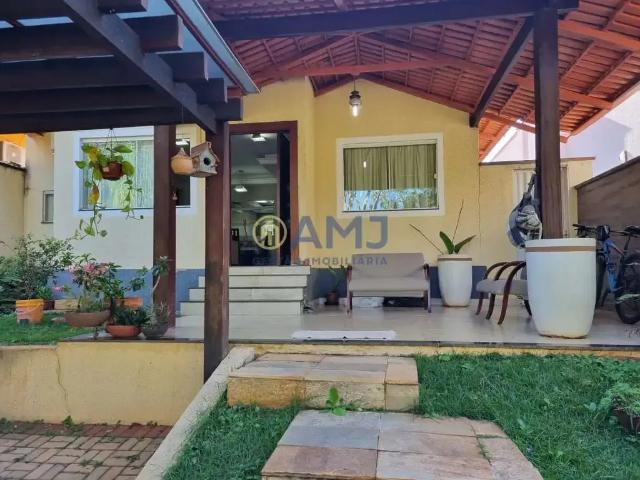 Casa / Sobrado em Condomínio para Venda em Goiânia/GO Sítio de Recreio Ipê 3 Quartos