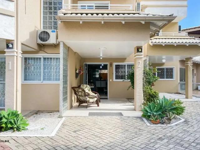 Casa / Sobrado em Condomínio para Venda em Governador Celso Ramos/SC Praia Grande 3 Quartos