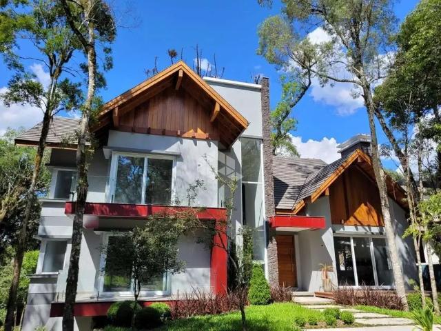 Casa / Sobrado em Condomínio para Venda em Gramado/RS Vale do Bosque 4 Quartos